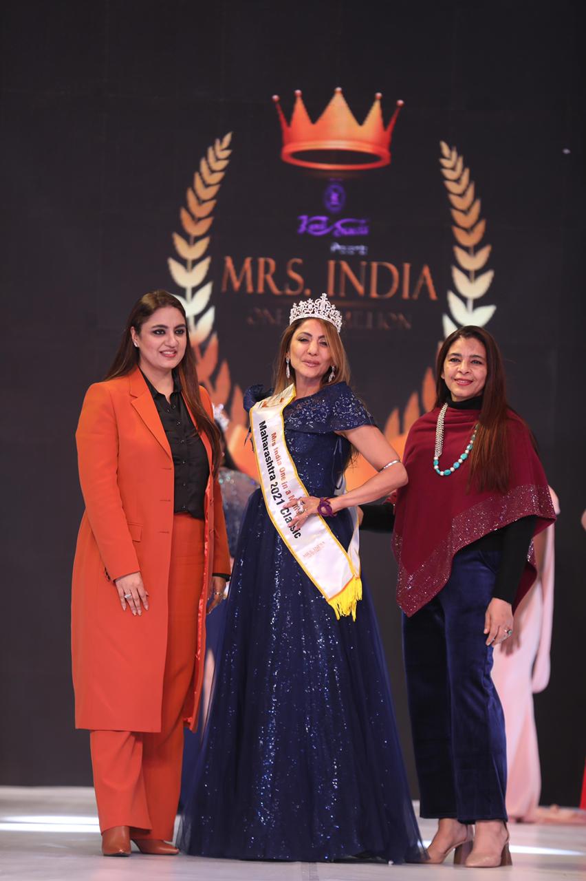 Mrs Sunita Sunil Wadhawan ,Wins the Title of “Mrs India Maharashtra” in ...
